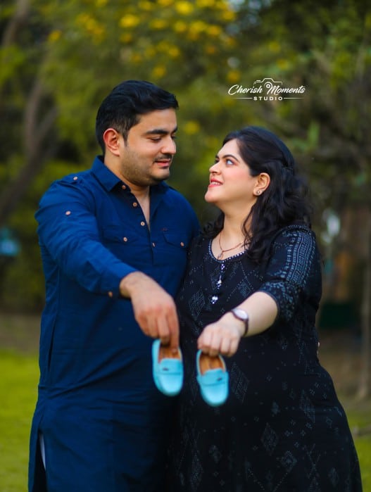 Best Affordable Premium Maternity Photoshoot in Noida Delhi Agra